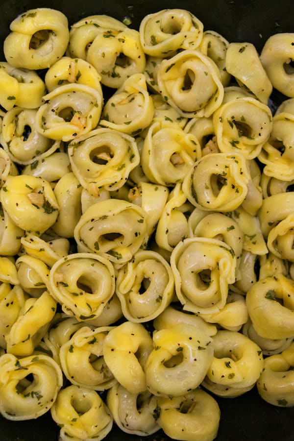 Cheese Tortellini with Garlic Butter Sauce (One Pot) | One Pot Recipes
