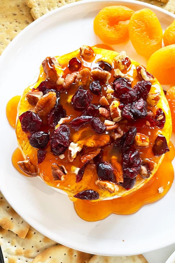 Baked Brie With Jam (One Pan) | One Pot Recipes